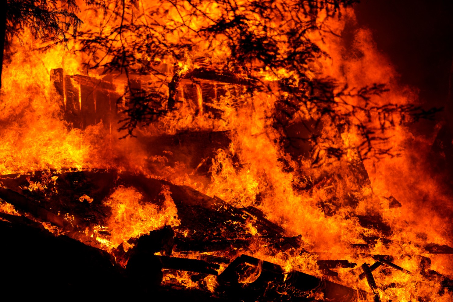 Hell’s Heat: A Biblical Worldview on Faith, Hope, and Eternal Life